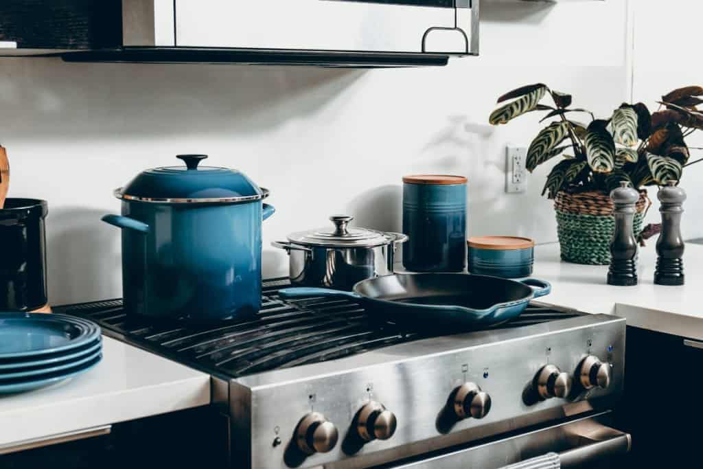 When to Replace Appliances: A Kitchen Guide | Redfin