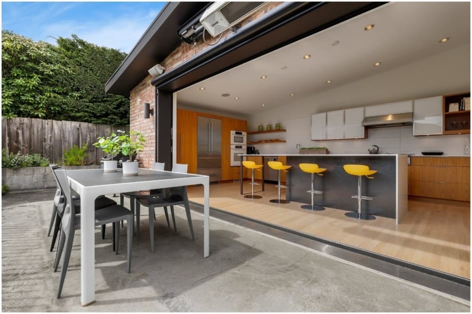 Outdoor Living Spaces: Design Tips to Follow | Redfin