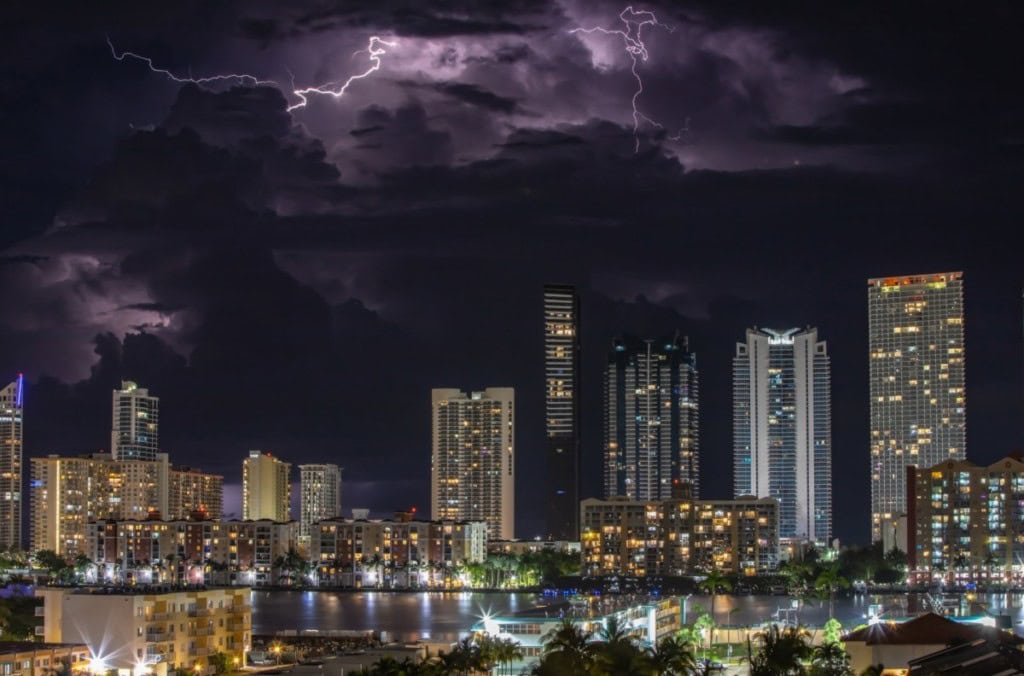 Miami Neighborhood Guide: Where to Live in 2025 | Redfin