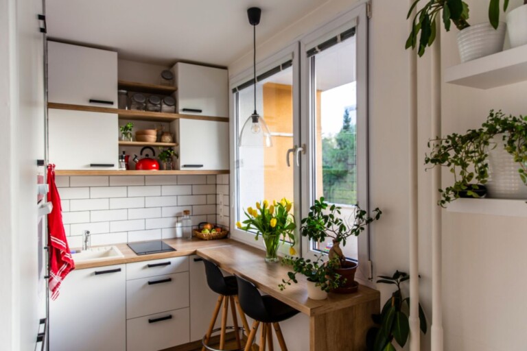 What is a Kitchenette? Why These Little Kitchens Have Big Potential ...