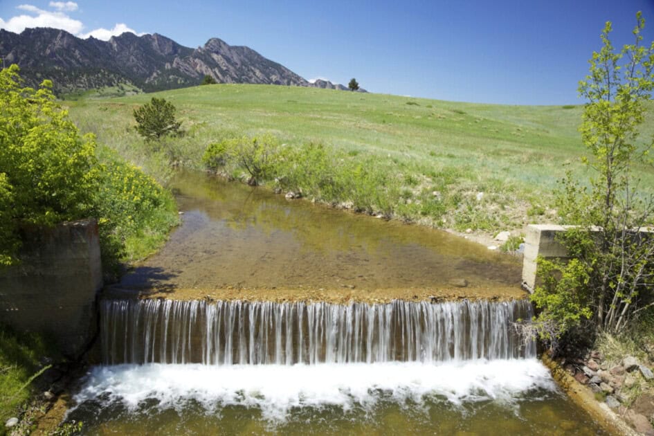 How to Use a Microhydropower System at Home | Redfin