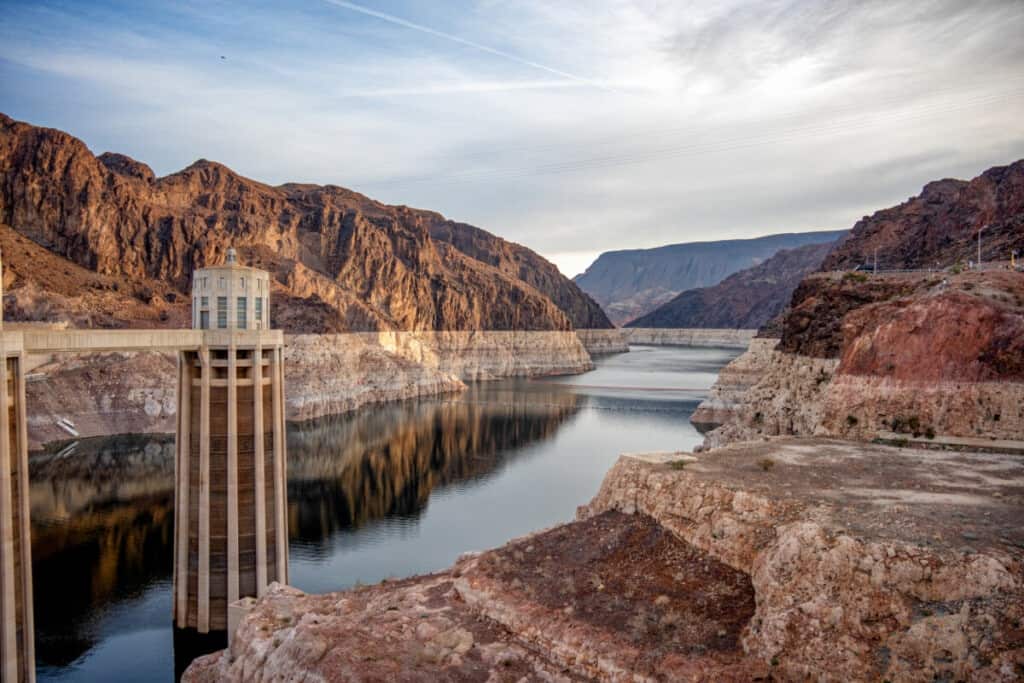 What is Nevada Known For? Facts, Foods & Landmarks
