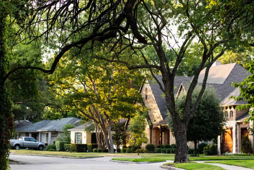 Dallas Neighborhood Guide: Where to Live in 2025 | Redfin
