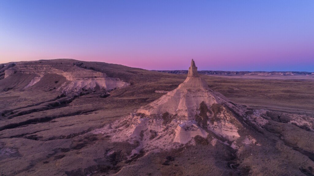 What is Nebraska Known For? 26 Facts, Foods & Landmarks