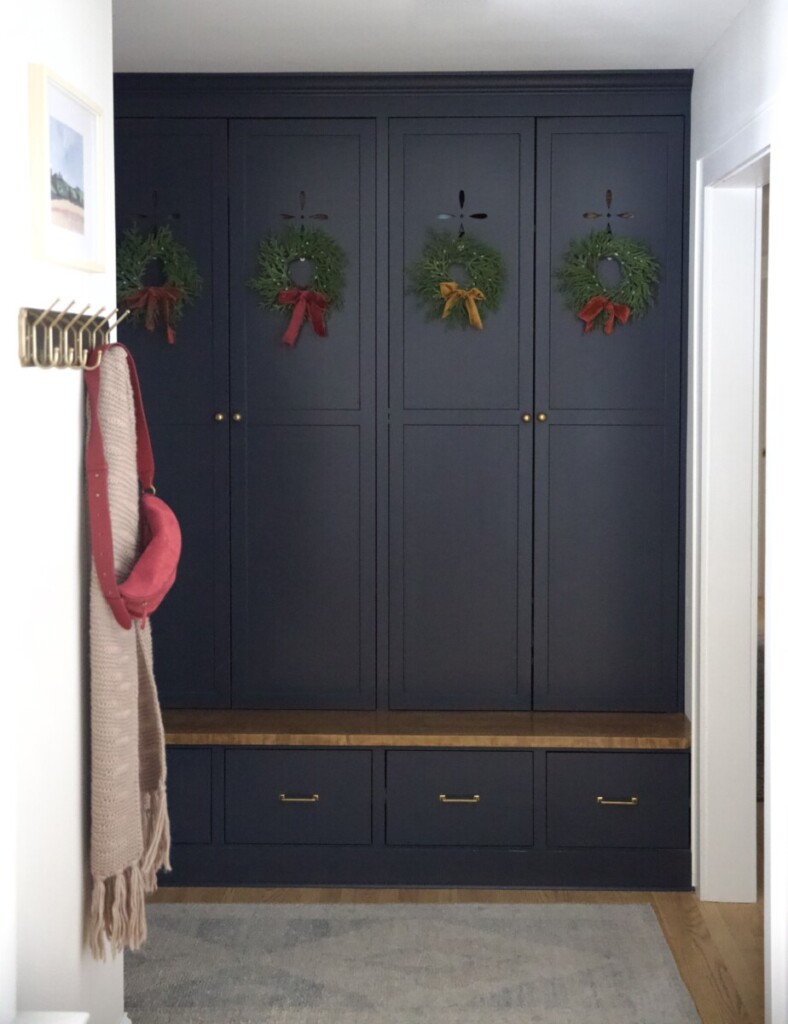 17 Holiday Wreath Ideas for Festive Cheer at Home | Redfin