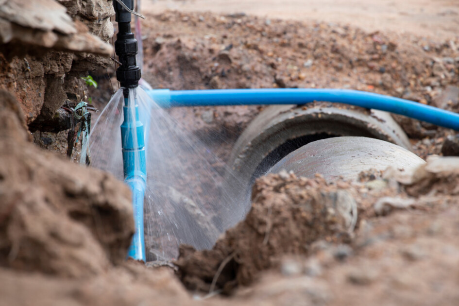 How to Unclog a Sewer Line: A Homeowner’s Step-by-Step Guide - Redfin