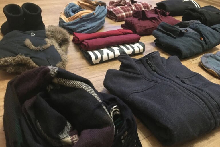 How to Pack Clothes for Moving | Redfin