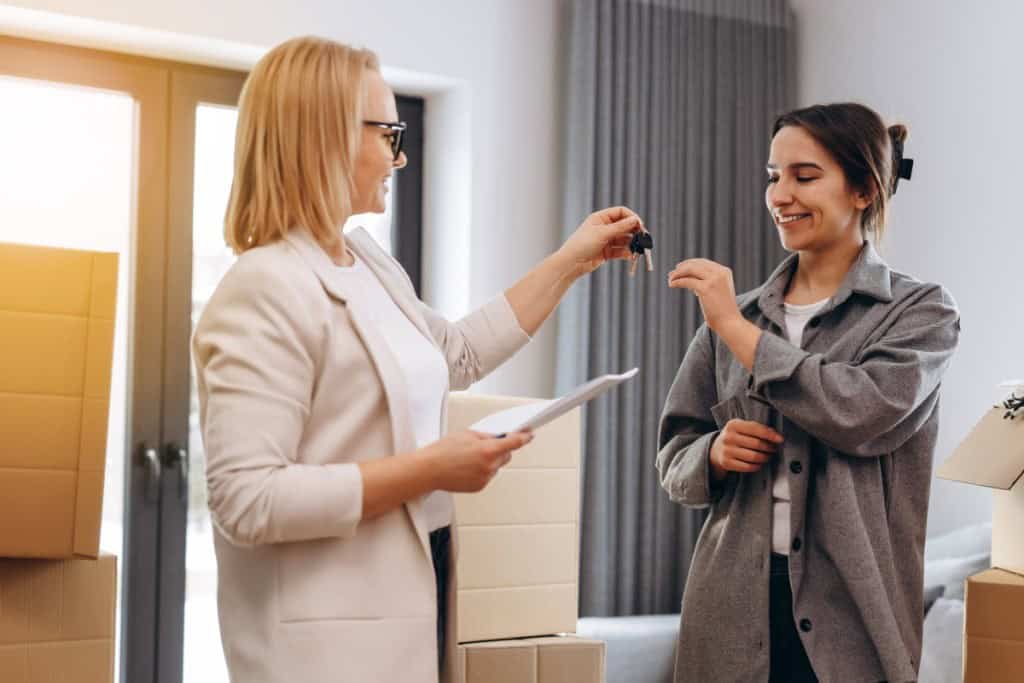 Rent-Back Agreement: How It Works for Buyers & Sellers | Redfin