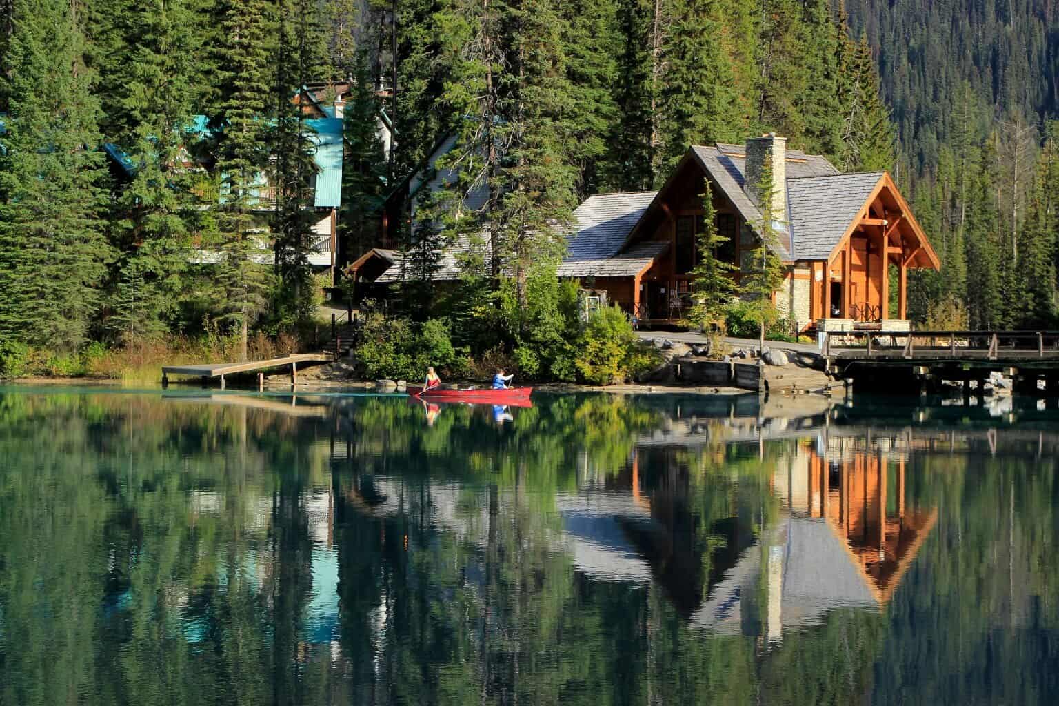 Buying a Lake House: What to Know Before Diving In | Redfin