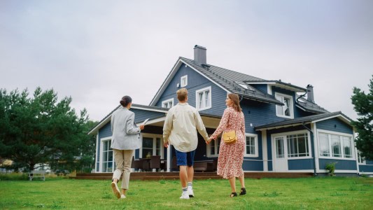What is a Broker's Open House and is it Worth it? | Redfin