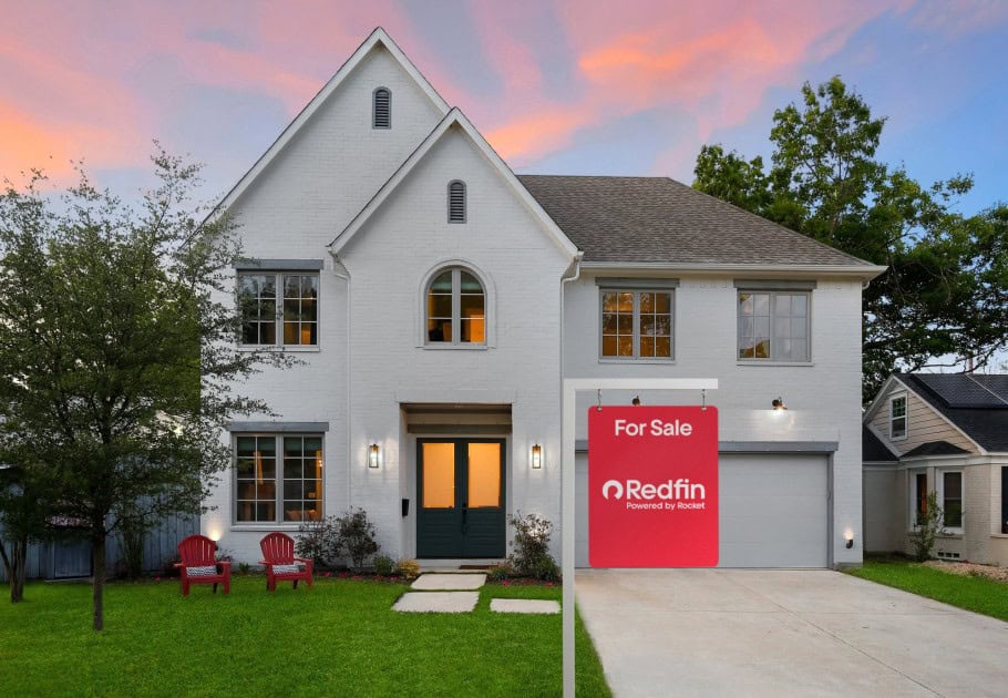 Here’s What a Railroad Apartment Actually Is | Redfin