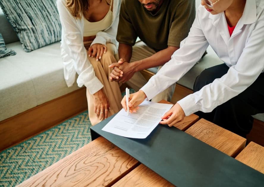 10 Steps to Expect When Closing on a House | Redfin